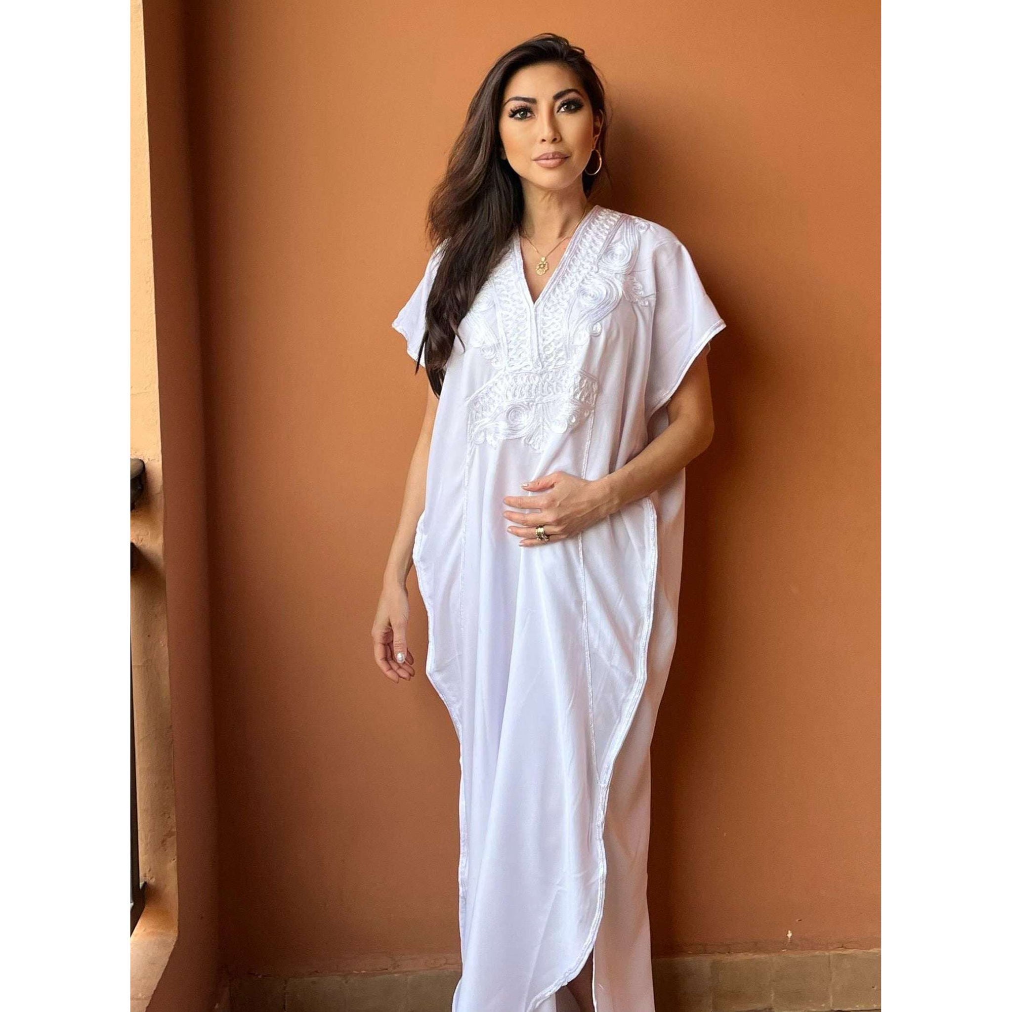 White & White Kaftan Maxi Dress Marrakech Style | Maison De Marrakech